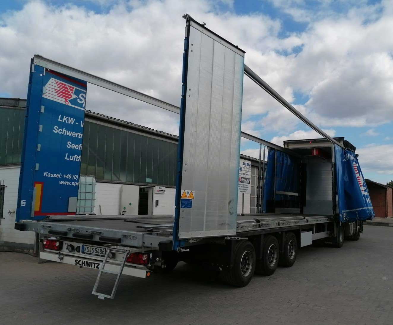 Neu bei Speedlog: verbreiterbarer Megatrailer - Speedlog ...